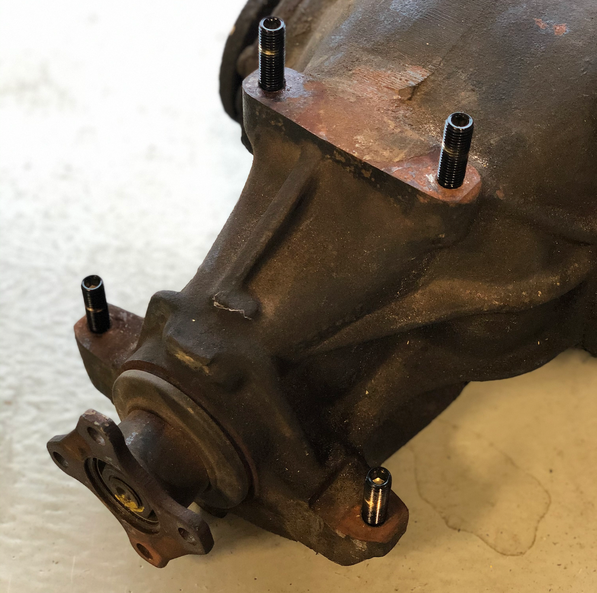 HD E30 Differential Stud Kit — Race German