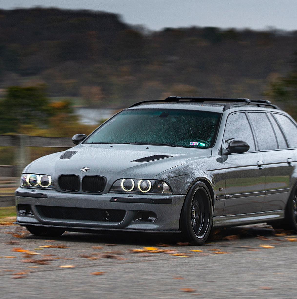 Premium E39 Black Grilles — Race German